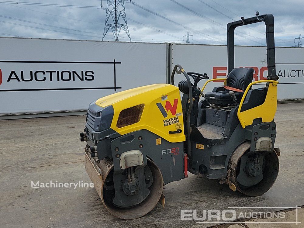 Prodaje se Wacker Neuson RD27-120 mali valjak na aukciji