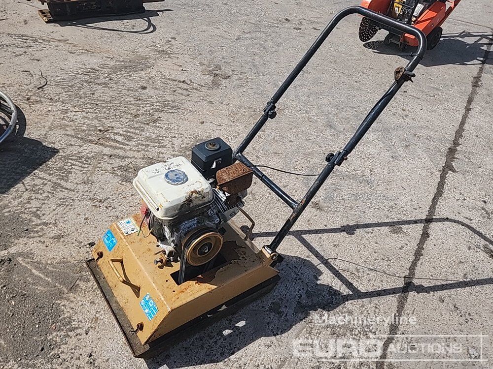 Prodaje se C120 vibro ploču na aukciji