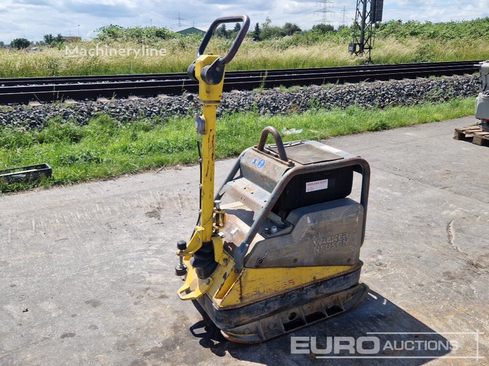 Prodaje se Wacker Neuson DPU6555HE vibro ploču na aukciji
