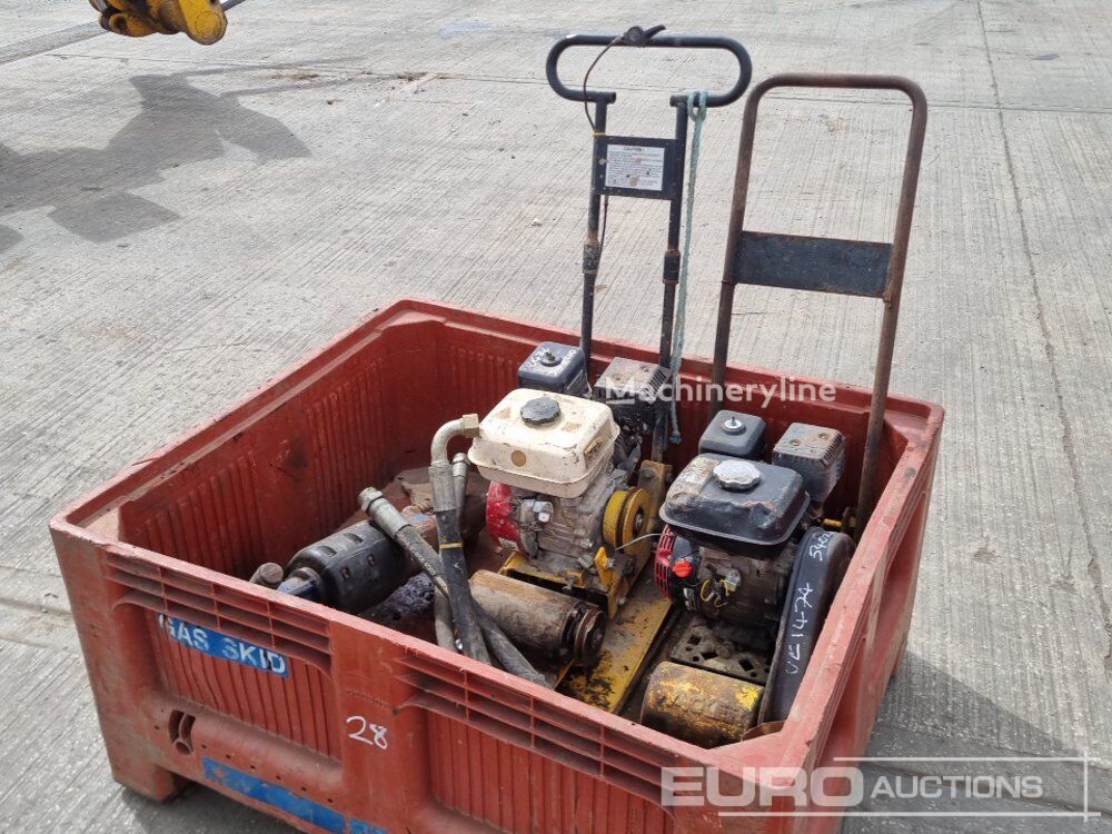 Prodaje se Petrol Compaction Plate, Honda Engine (2 of), Pneumatic Hand Hel vibro ploču na aukciji