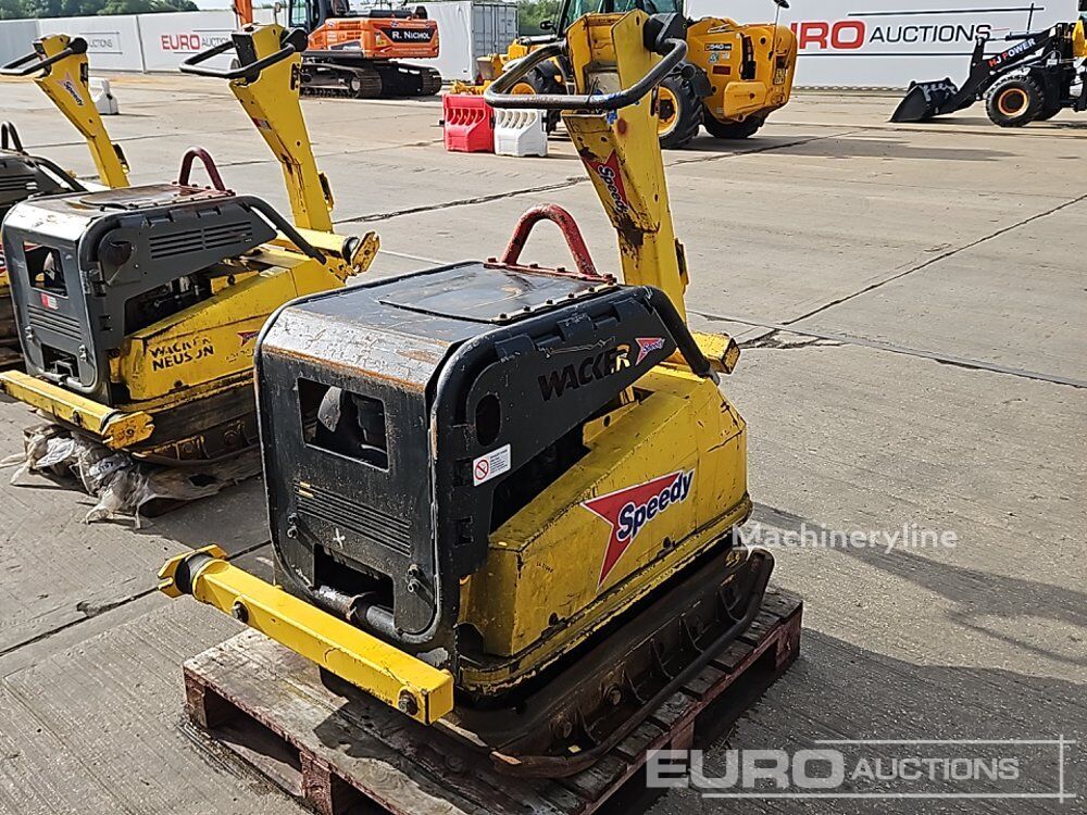 Prodaje se Wacker Neuson DPU100-70 vibro ploču na aukciji