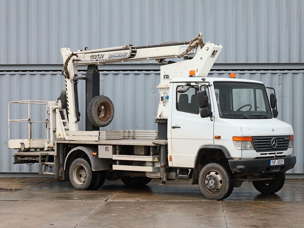 Mercedes-Benz VARIO 816 D, 4x4, VYSOKOZDVIŽNÁ PRACOVNÍ PLOŠINA ROTHLEHNER 159 auto dizalica s korpom