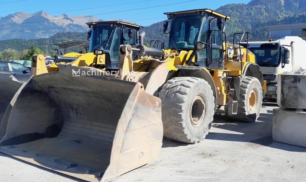 Caterpillar 966M prednji utovarivač