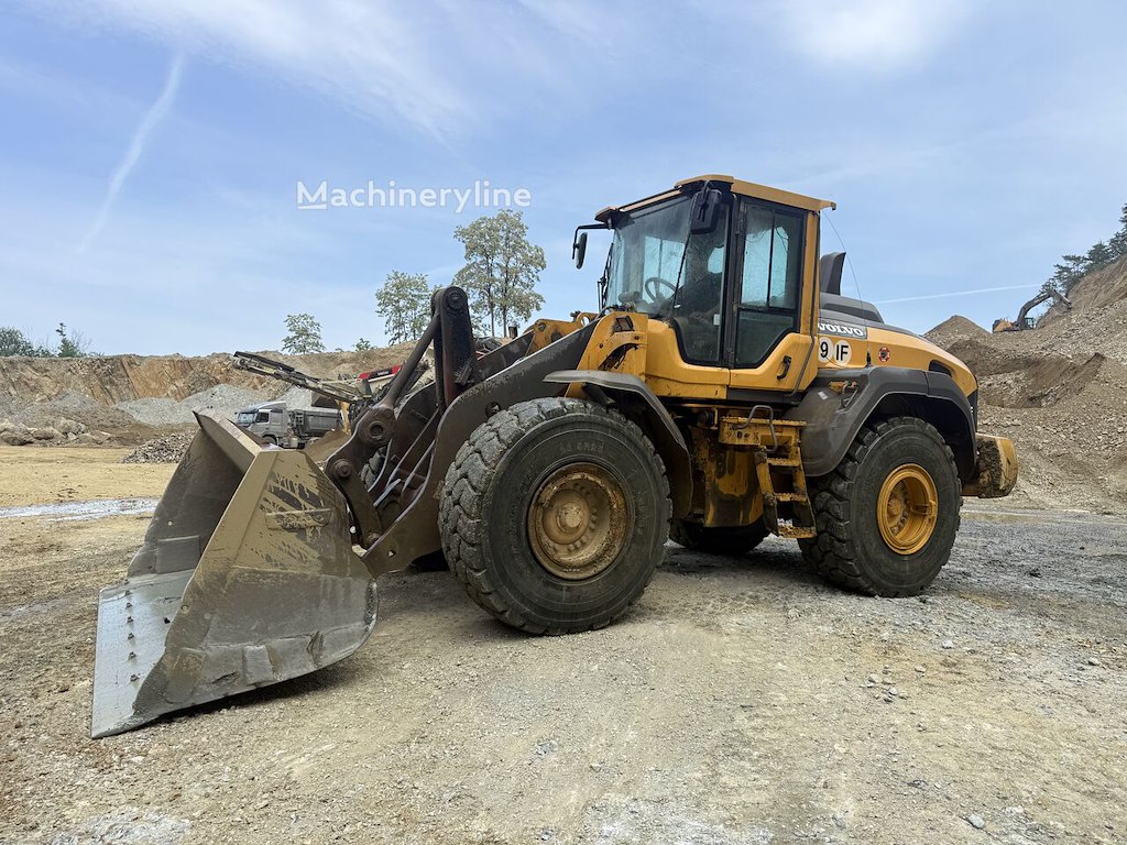 Volvo L110 prednji utovarivač