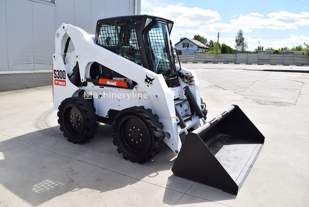 Bobcat S300 mini utovarivač