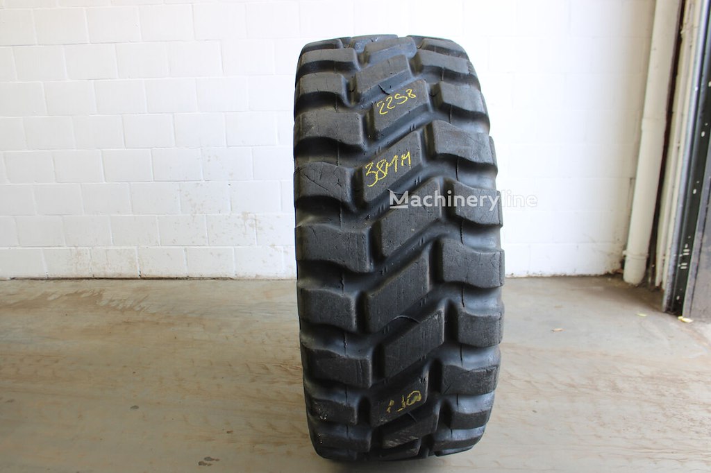 Goodyear 20.5R25 TL-3A+ 38mm Nr. 2258 1 PIECE guma za prednje utovarivače