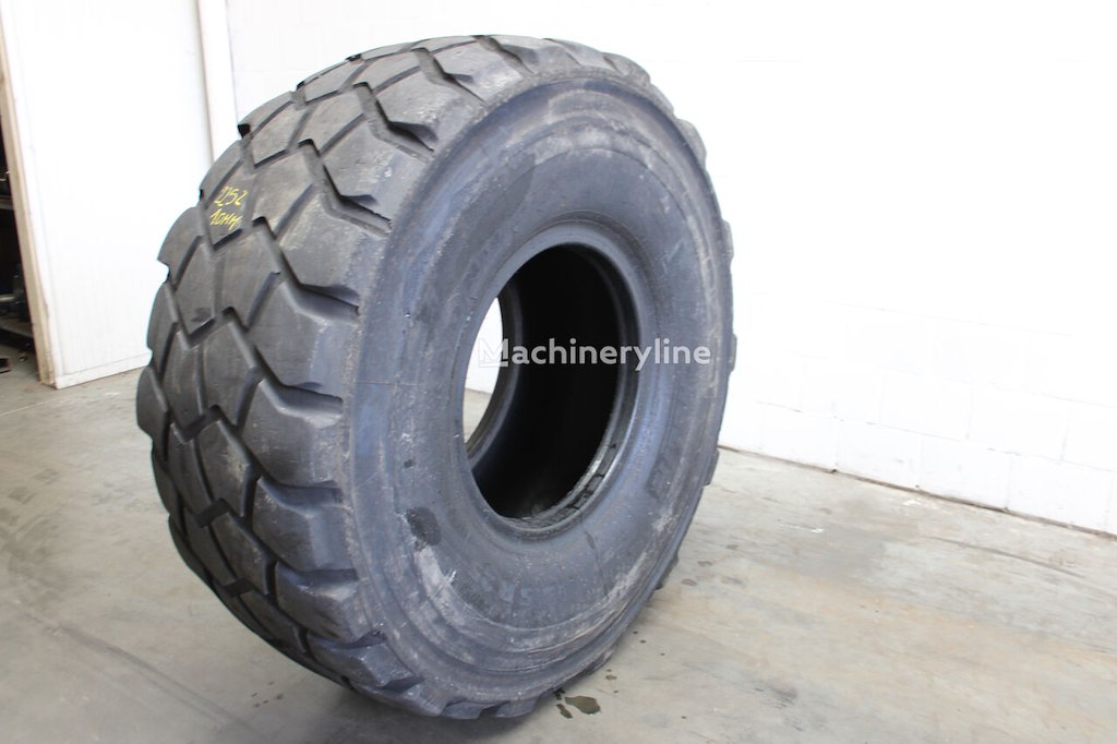 Michelin XADN 8mm Nr. 2252 1 PIECE guma za prednje utovarivače