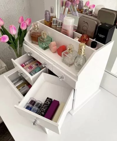 NOVO LUKSUZNI ORGANIZER U BELOJ BOJI