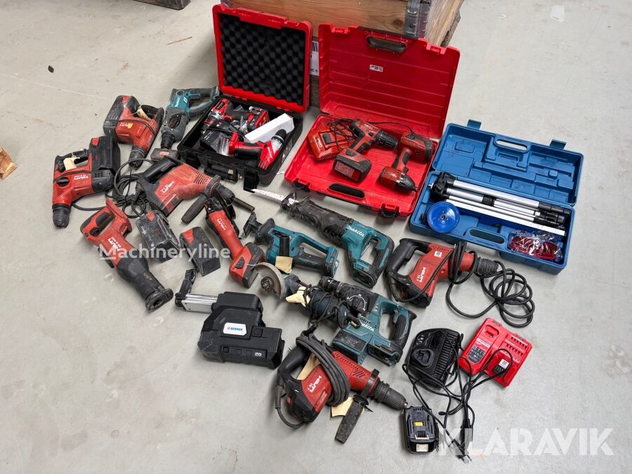 Prodaje se Lot - Assorteret håndværktøj Hilti, Makita, Bosch, Einhell - 1 p dijagnostičku opremu na aukciji