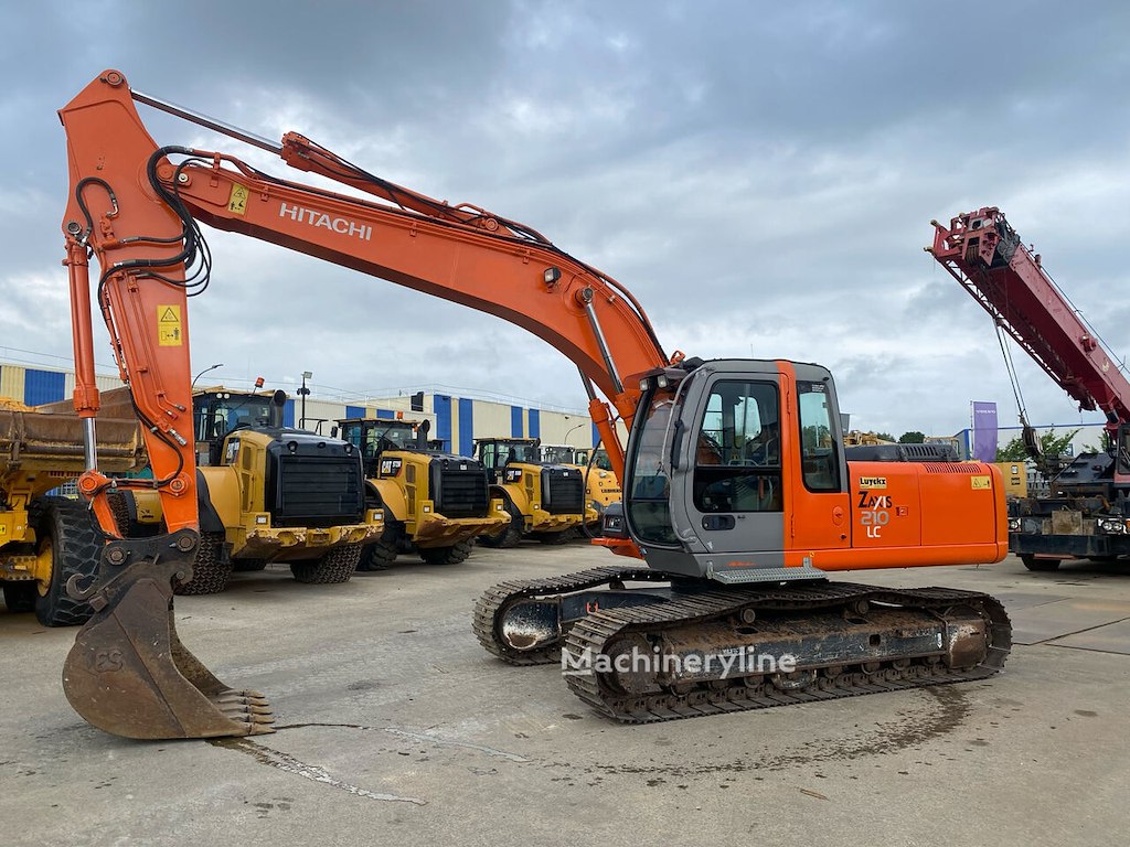 Hitachi ZX210 LC-1 . bager guseničar