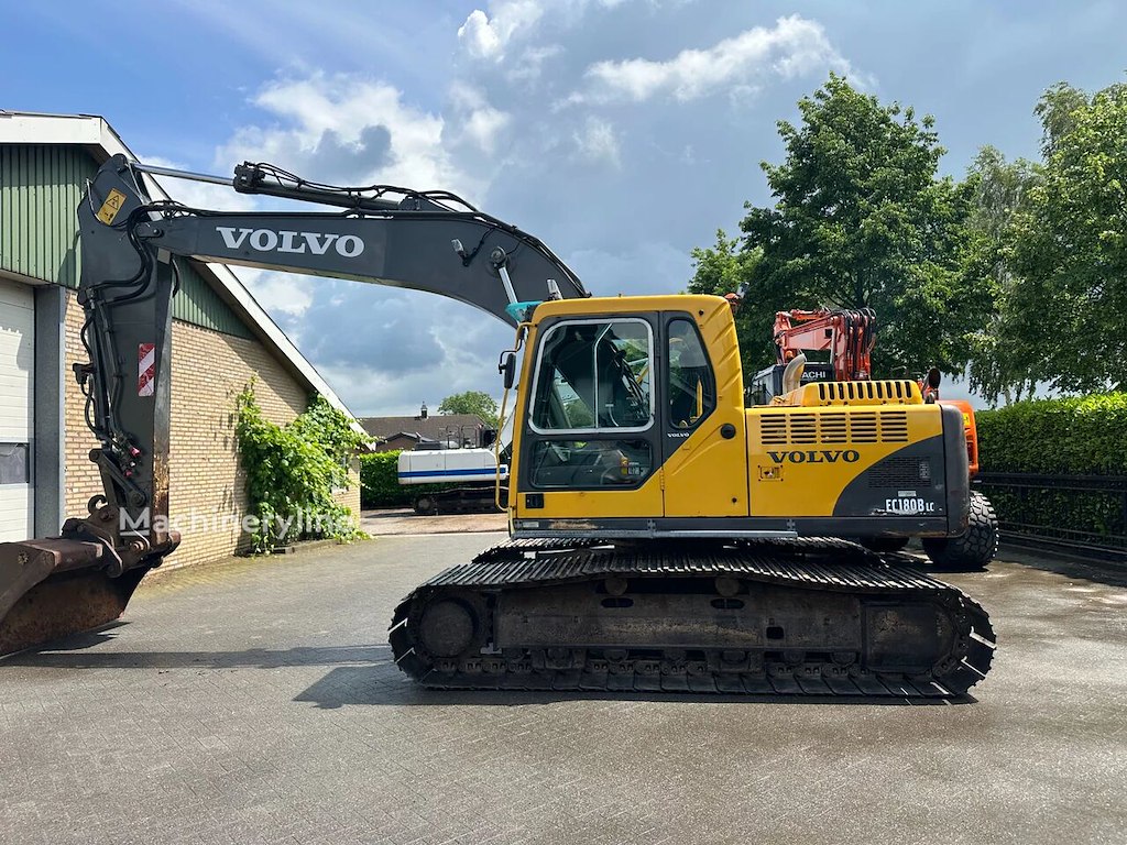 Volvo EC180LC bager guseničar
