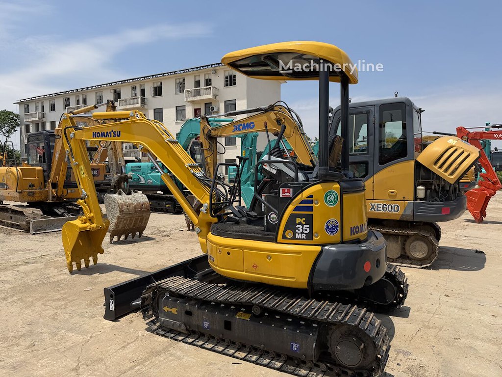 Komatsu PC35 mini bager