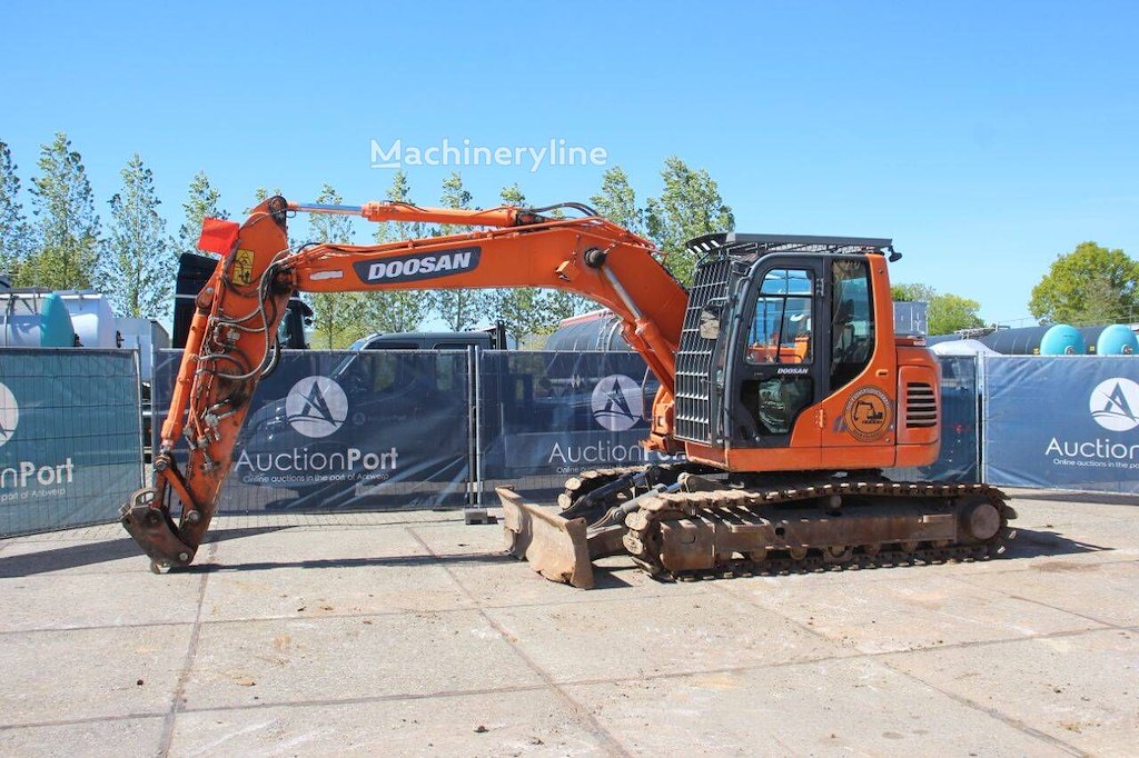 Prodaje se Doosan DX140LCR-3 bager guseničar na aukciji