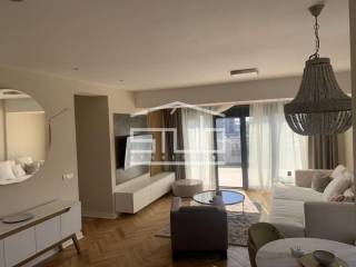 Trosobni stan novo, peti sprat, Beograd