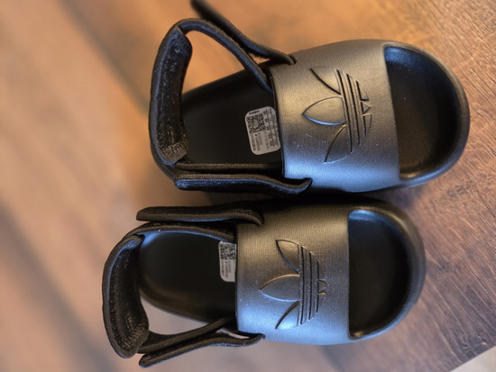 Adidas sandale