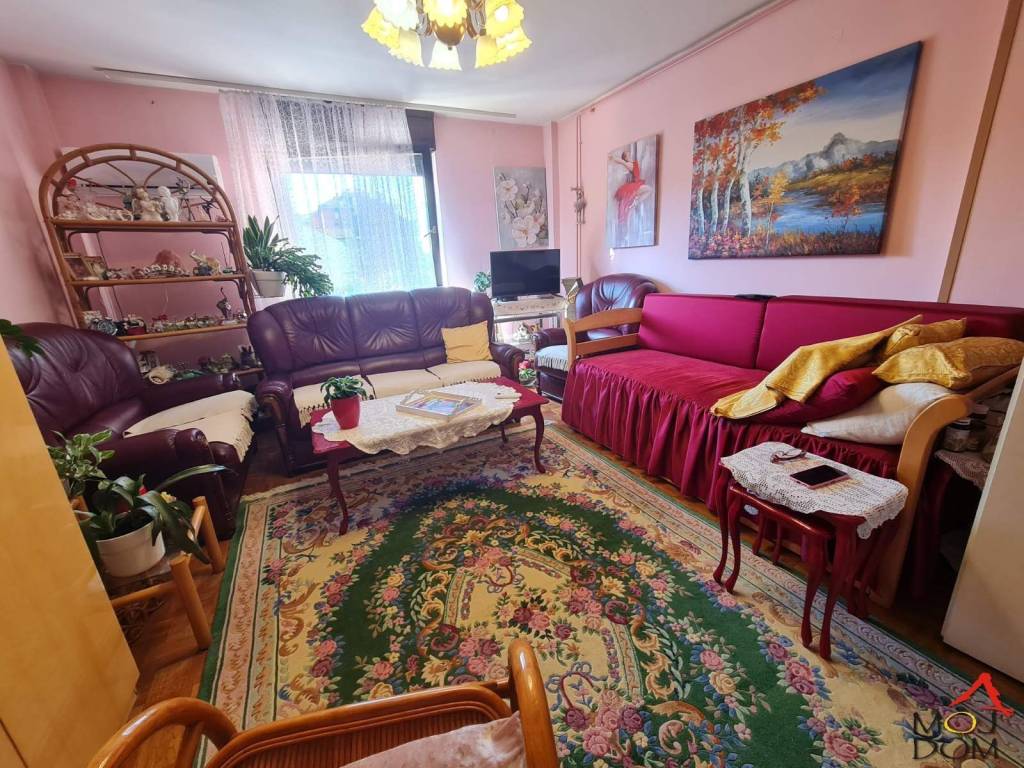 Jednosoban stan treći sprat, Centar, Bačka Palanka
