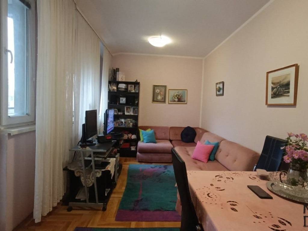 Jednosoban stan treći sprat, Stari Telep, Novi Sad