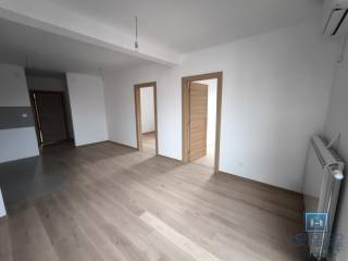 Trosobni stan novo, drugi sprat, Centar, Vrnjačka Banja