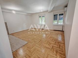 Dvosobni stan prvi sprat, Sombor