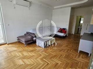 Stan Majevička, Betanija, Novi Sad