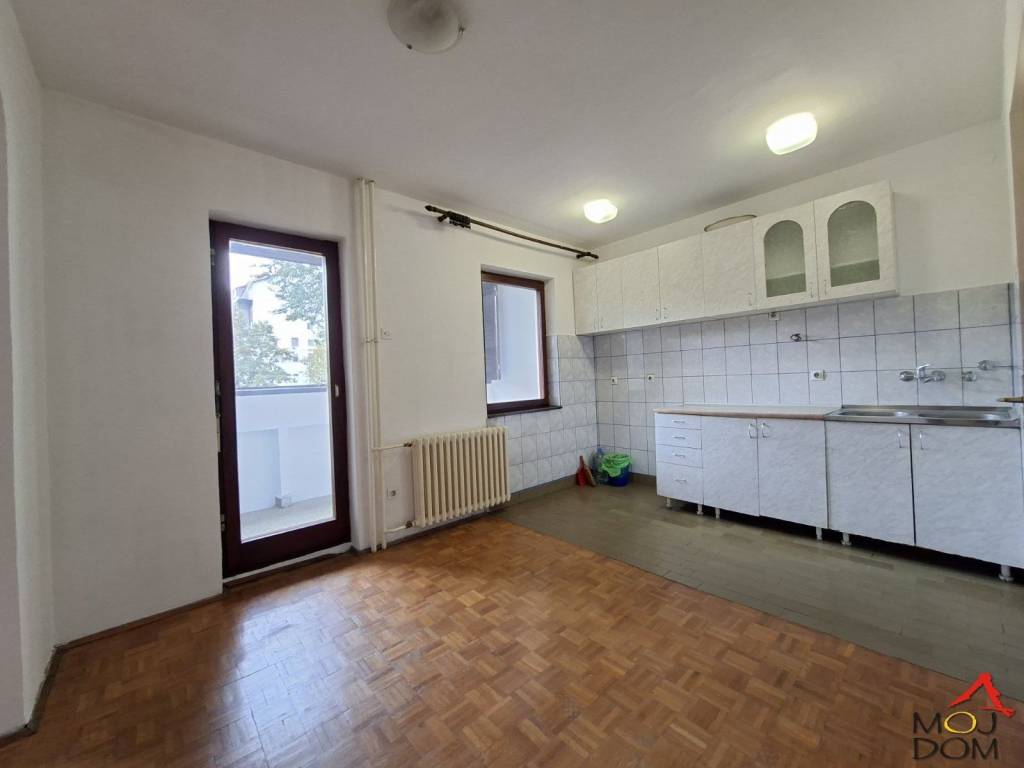 Dvosobni stan prvi sprat, Stari Telep, Novi Sad