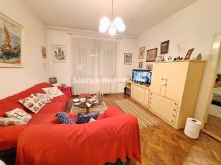Trosobni stan odlično stanje, treći sprat, Grbavica, Novi Sad
