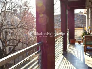 Četvorosobni stan Kalnička, Savski Venac Centar, Beograd