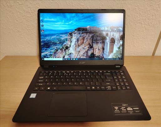 Laptop Acer Aspire 3, 2.0GHz/8GB ram/15.6 HD