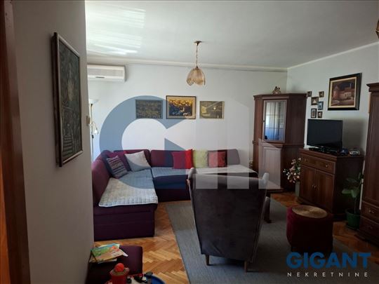 Rakovica, 56m2, II, crvena fasadna cigla