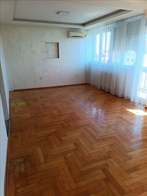 Prodaje se dvosoban stan preko Lepenice