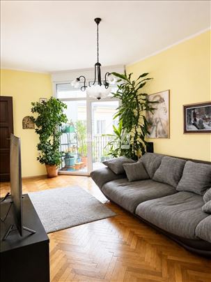 Salonski stan u gornjem delu Kralja Petra – 153m²