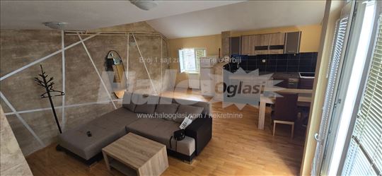Izdajem stan Duplex (namesten) Višnjica