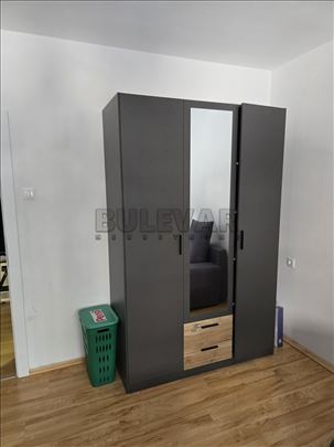Izdaje se stan na Obilićevom vencu