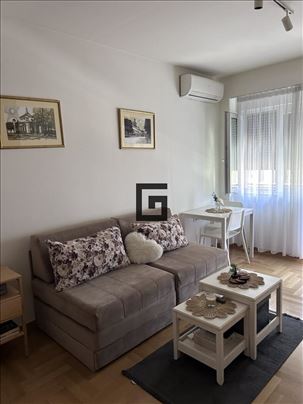 Odlična lokacija-Vase Čarapića-Stari grad-centar!