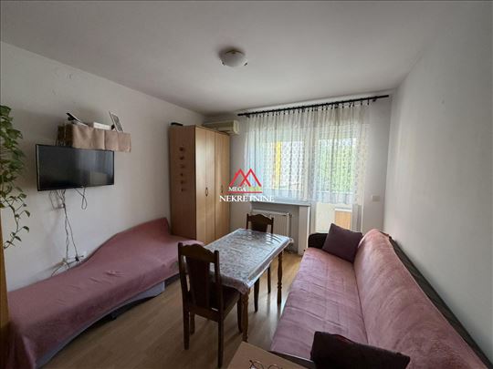 Garsonjera - 28m2 - Centar