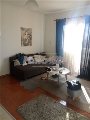 Izdajem stan 40 m2 Altina Top lokacija