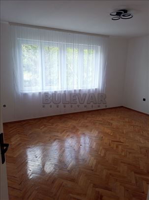Izdaje se stan kod Bogoslovije