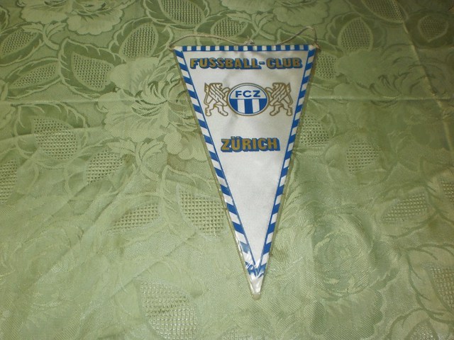 FC Zurich - kapitenska zastavica - 28x16 sm