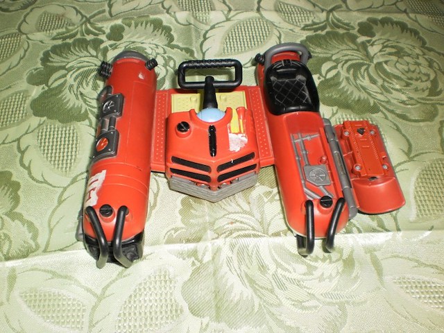 DDB&;M Playmates Toys - 2007 godina - camac