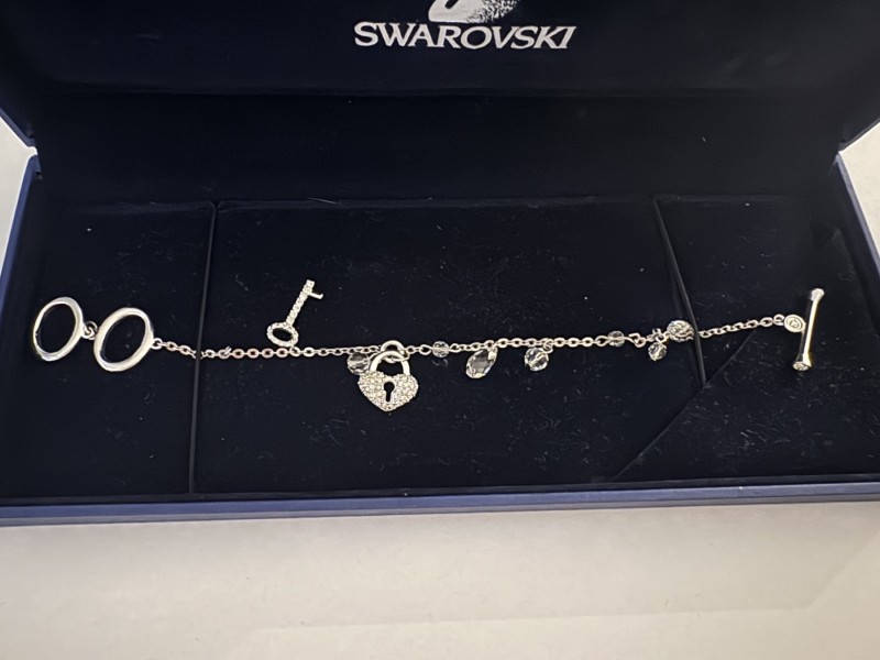SWAROVSKI ORIGINAL NARUKVICA