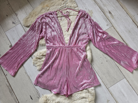 Prettylittlething nov svecani kombinezon 40