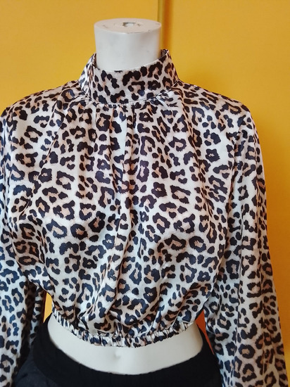 Tigrasta bluza