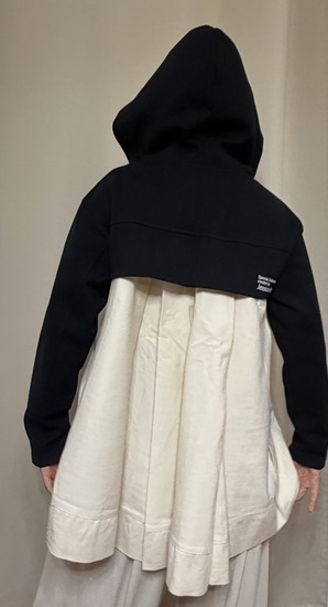 Oversized limited edition duks