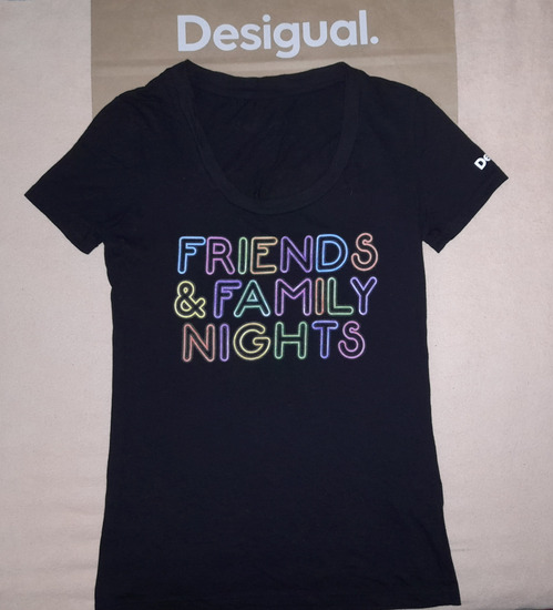 Desigual crna, šarena majica kratak rukav XS/S%