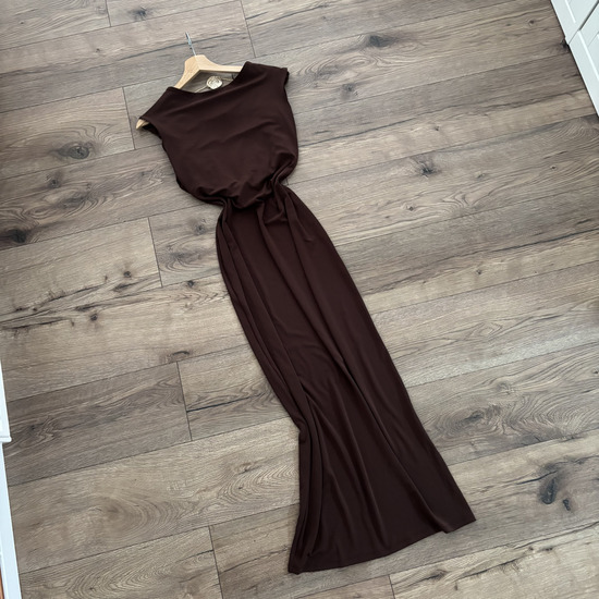 Zara prelepa midi haljina sa nakitom Novo
