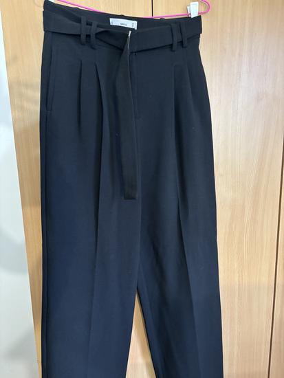 Mango pantalone na ivicu