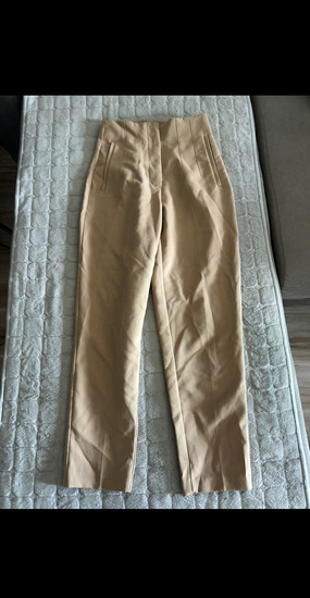 Zara pantalone