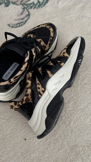 Steve Madden patike