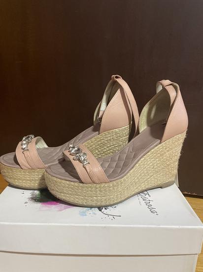 Platforma sandale