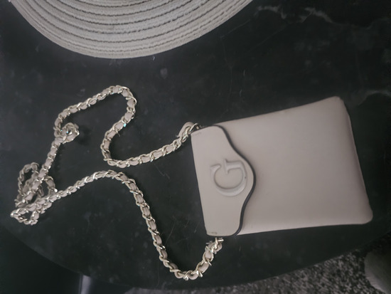 Torbica guess